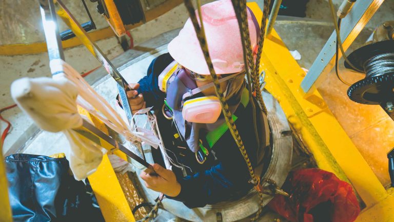 Serviços trabalho em espaço confinado – Vertcon
